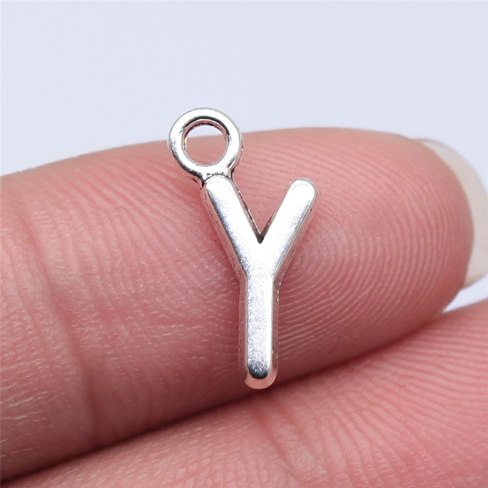 Jual 1 pcs Charm Aksesoris Besi - SERI HURUF ALFABET GANTUNG SILVER ...