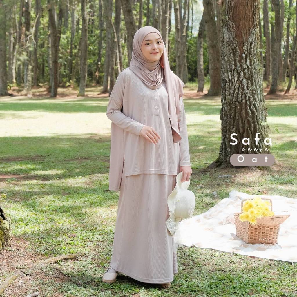 Jual Albata Hijab - Safa Oneset Blouse Rok Rib Knit Oversize | Shopee ...