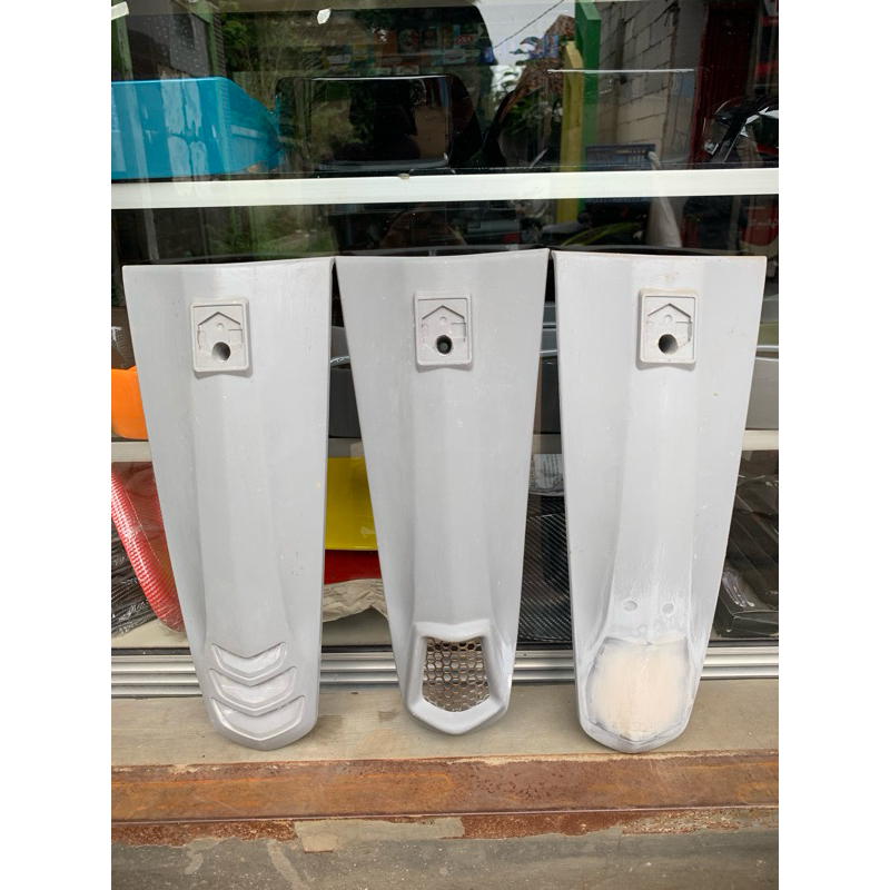 Jual dasi vespa matic S facelift unpaint mentahan dasi buta smile ...