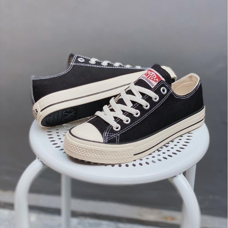 Jual Sepatu Sneakers VENTELA Ethnic Low /Black Natural Sneakers Original Murah | Shopee Indonesia