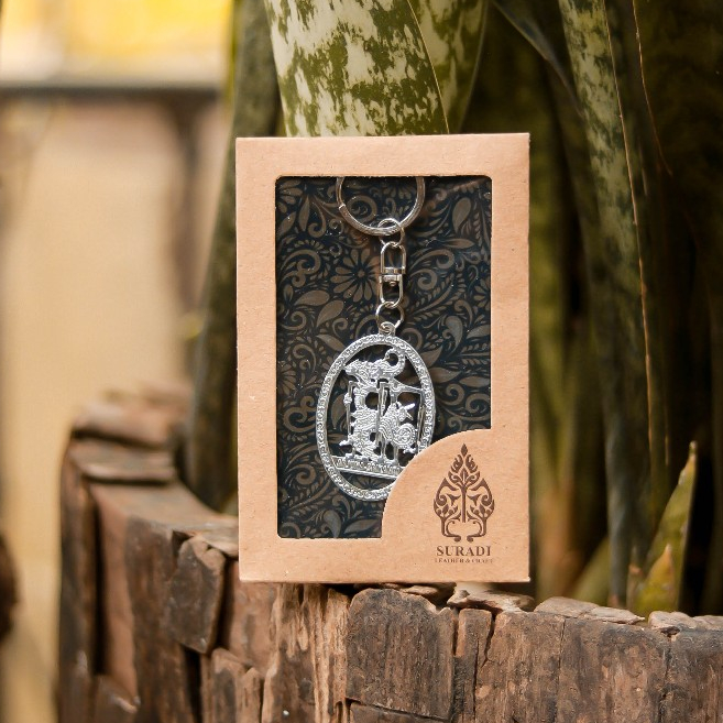 Jual Gantungan Kunci Logam Warna Perak dan Gold Motif Tokoh Wayang Oleh Oleh Khas Jogja ...