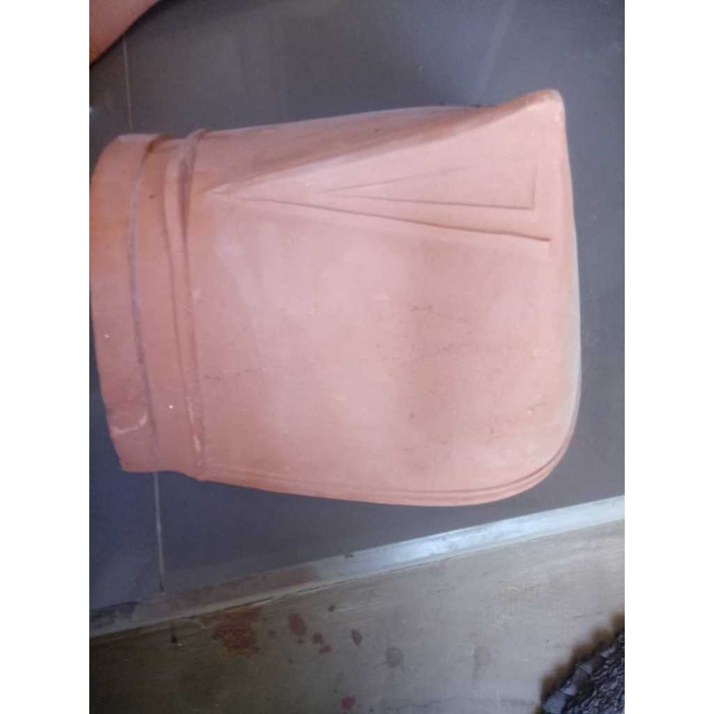 Jual Pinggiran Wuwung / Kerpus buat genteng mantili atau kodok | Shopee ...