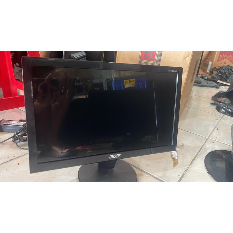 Jual Monitor LCD LED 16 inch WideScreen Lengkap kabel | Shopee Indonesia