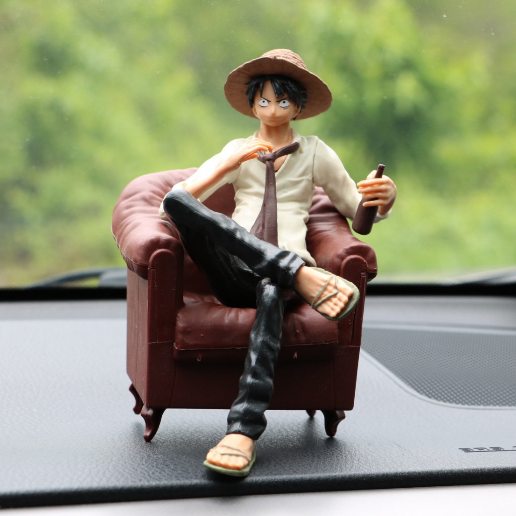 Jual Action Figure One Piece Model Luffy Sitting on Sofa 1 PCS - No ...