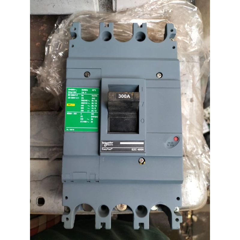 Jual SCHNEIDER MCCB 3P 300A/NFB / EZC EASYPACT BREAKER EZC400N3300N | Shopee Indonesia