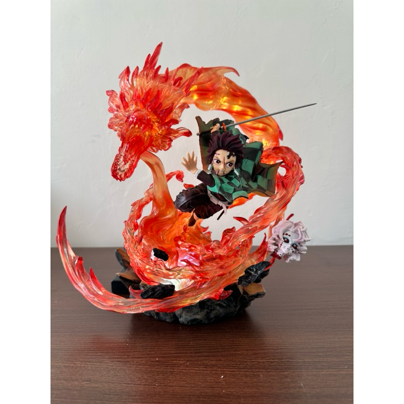 Jual Action Figure Tanjiro Kamado LED Anime Demon Slayer With BOX ...