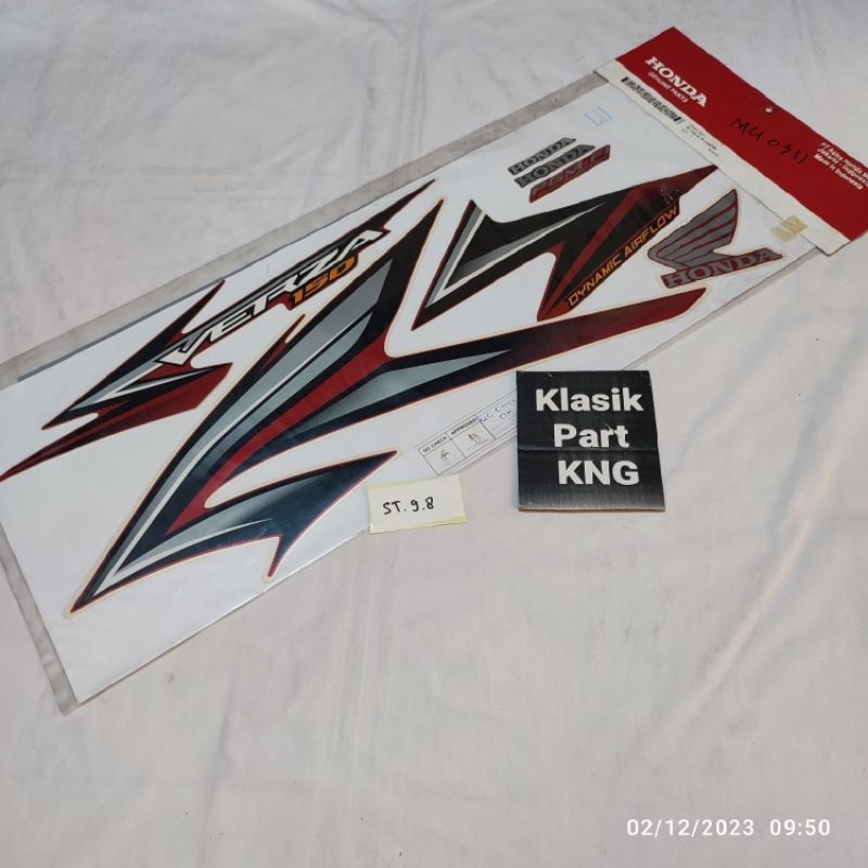 Jual Striping sticker stiker body Honda verza versa 150 K18 kiri putih ...