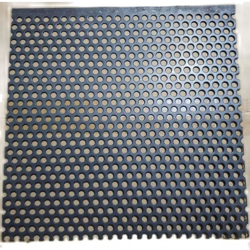 Jual Plat Besi Lubang (5mm) tebal 1,5mm Uk 50 x 50cm per 1 pcs | Shopee ...