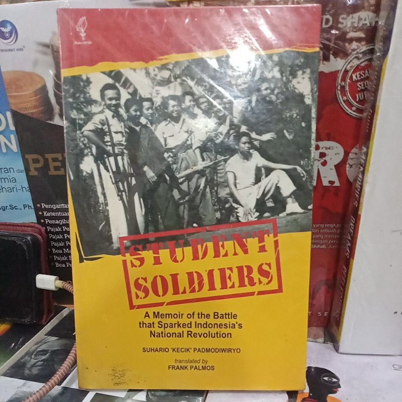 Jual Student Soldiers English version | Shopee Indonesia