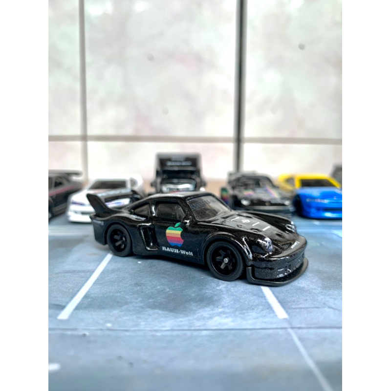 Jual Hot Wheels Porsche 934.5 RWB Livery Apple Computer Custom | Shopee ...