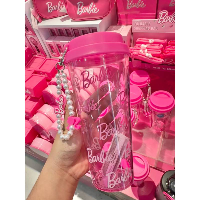 Jual MINISO X BARBIE‼️TUMBLER BARBIE WITH CHARM 640ML | Shopee Indonesia