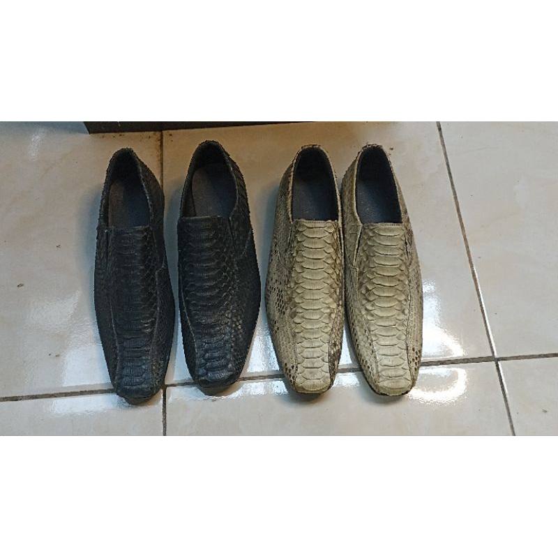 Jual CUCI GUDANG MURAH Sepatu Kulit Ular Asli READY STOCK | Shopee ...