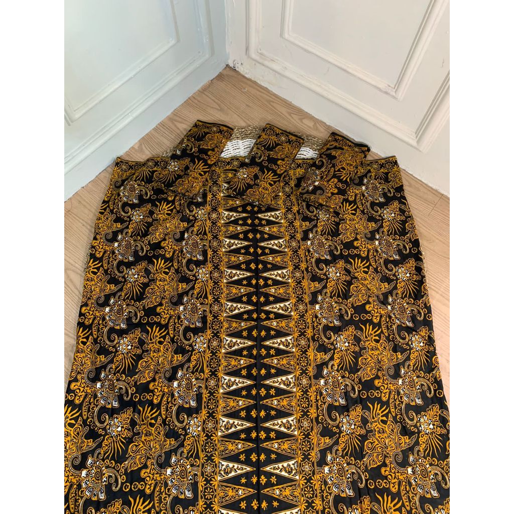 Jual Sarung Batik Motif Kekinian Terbaru Gus Iqdam | Shopee Indonesia
