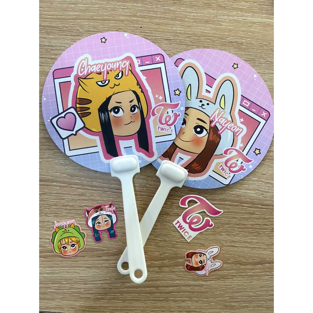 Jual (READY STOCK) KIPAS TANGAN / HANDFAN TWICE - FREE STICKER PACK ...