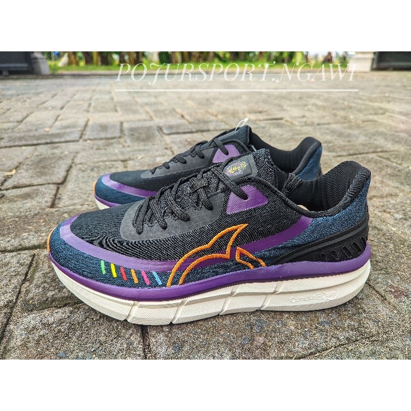 Jual SEPATU RUNNING ORTUSEIGHT GAUNTLET ( PRODUK 100℅ ORI) | Shopee ...