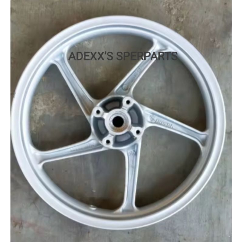 Jual Velg depan warna putih Honda Beat Karbu/Beat fi/Scoopy fi/Spacy ...