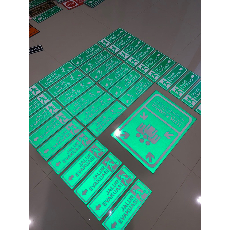 Jual Lotsoolup Rambu Rambu / Sign Jalur Evakuasi 10 X 30 Cm | Shopee ...