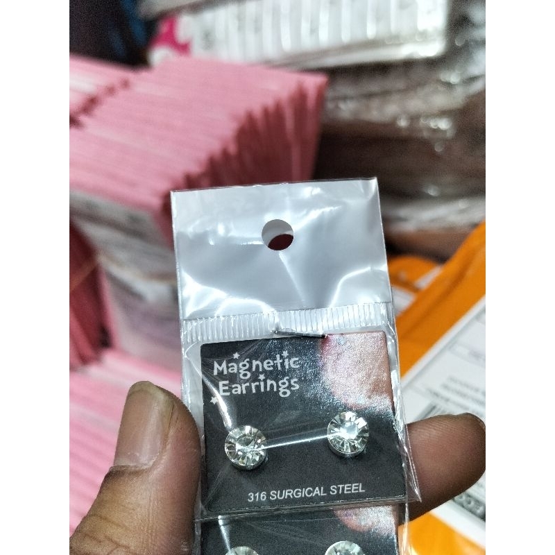 Jual anting magnet berlian permata / anting jepit permata anti karat ...
