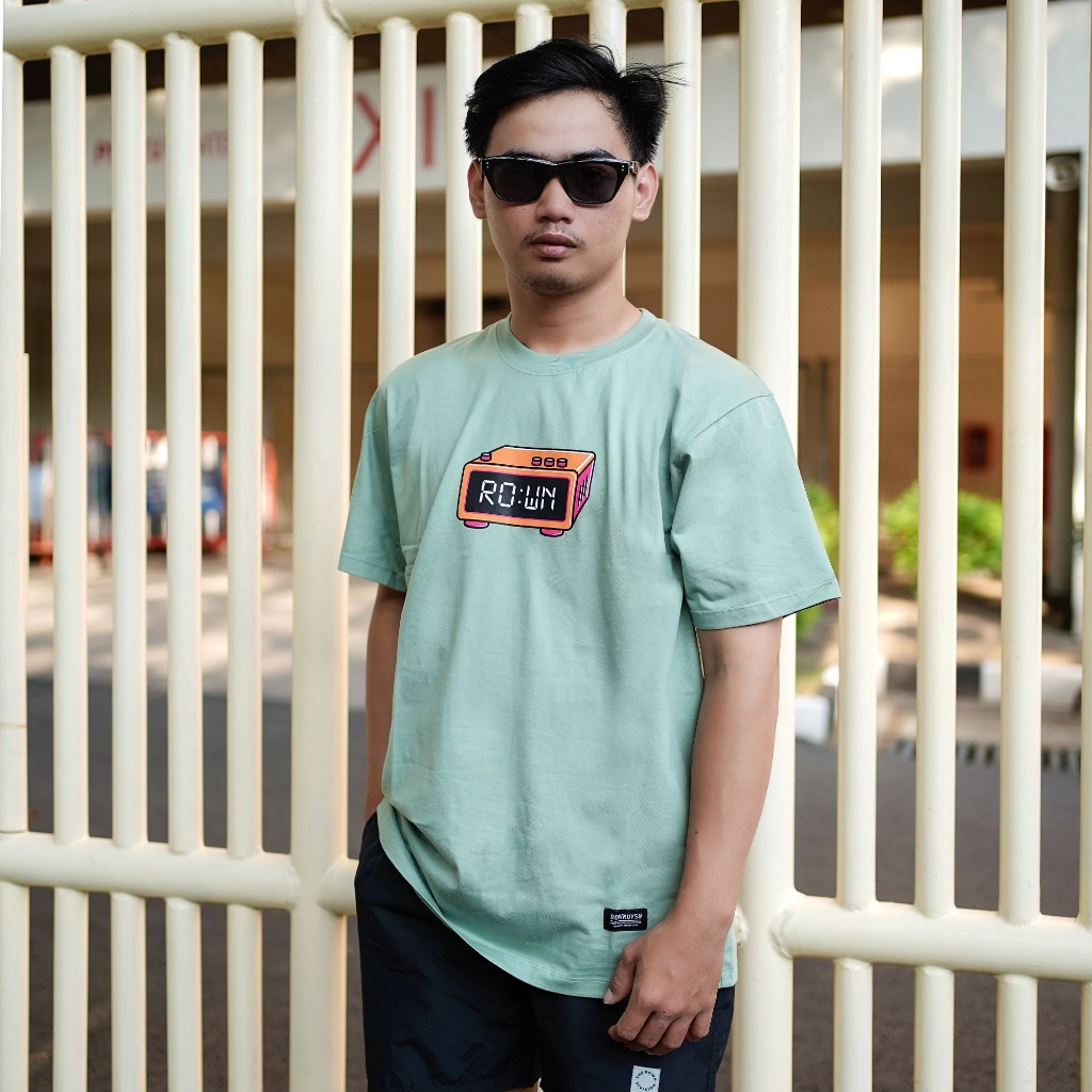 Jual Rown Division Official T-Shirt - Rowndvsn Kaos Snoozer Greenbay ...