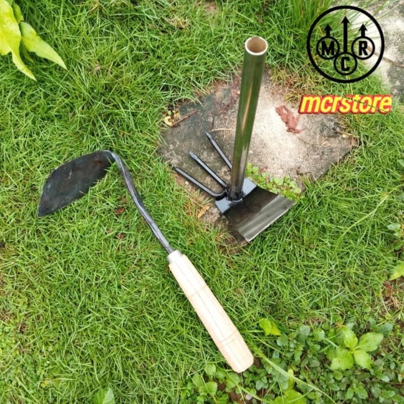 Jual Paket Berkebun 2 pcs cangkul 2in1 dan cangkul model miring ...