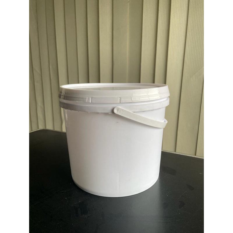 Jual Ember plastik 5 liter Pail 5 liter (5.5 KG) WHITE BLUEISH | Shopee ...