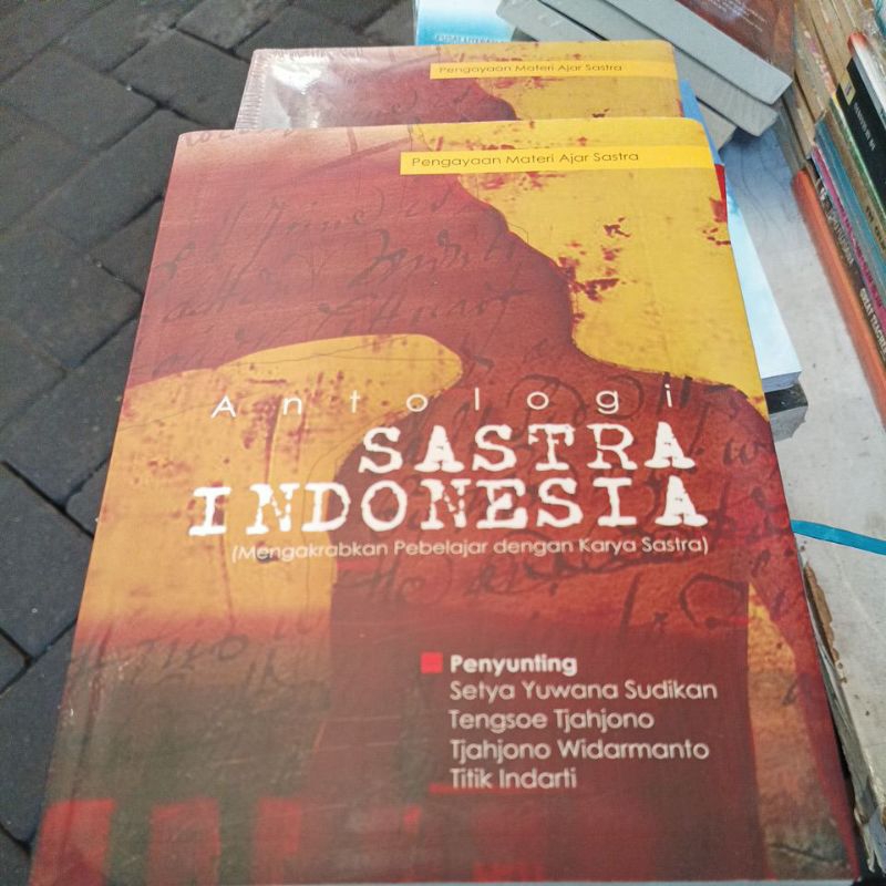 Jual buku antologi sastra Indonesia unsur drama , puisi , cerpen ...