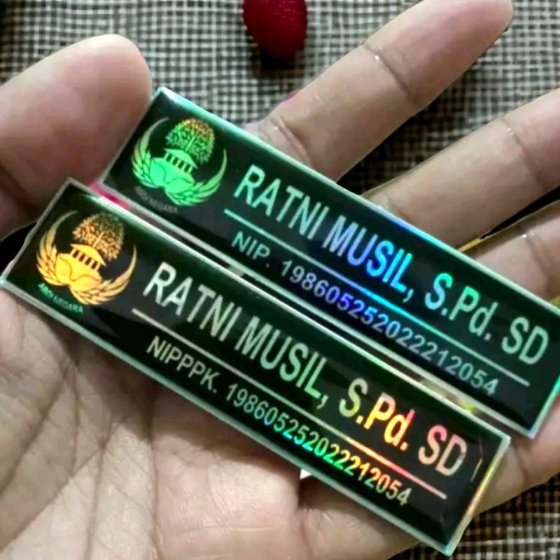 Jual Papan nama/nama dada/Nametag akrilik peniti magnet custom nama ...