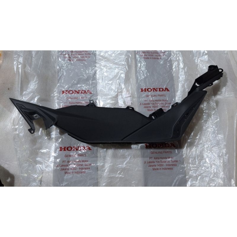 Jual step R floor pijakan kaki kanan pcx 160 original | Shopee Indonesia