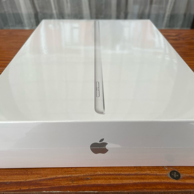 Jual iPad gen9 wifi + celluler 256GB ( warna silver dan grey ) | Shopee ...