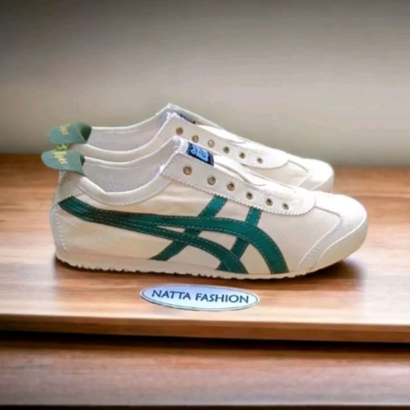 Jual Sepatu Wanita Dan Pria Japan Sepatu Slip On Limited Edition Cream ...