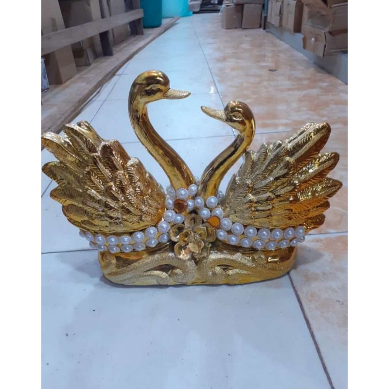 Jual keramik pajangan angsa mutiara couple / pajangan keramik import ...