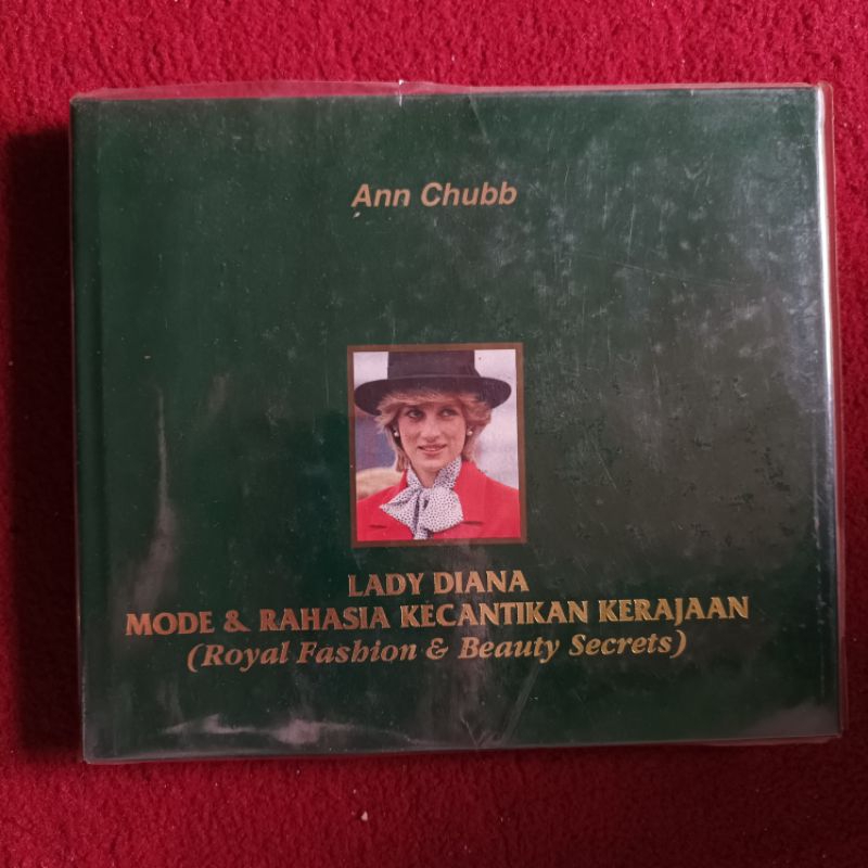 Jual Lady Diana Mode & Rahasia Kecantikan Kerajaan Buku Langka| Buku ... Jual Lady Diana Mode & Rahasia Kecantikan Kerajaan Buku Langka| Buku ...