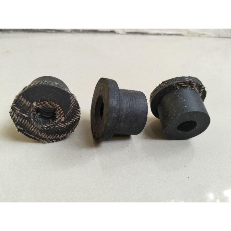 Jual Karet Bushing Karet Per Daun CARRY Kecil (Depan) / Karet Boshpir ...