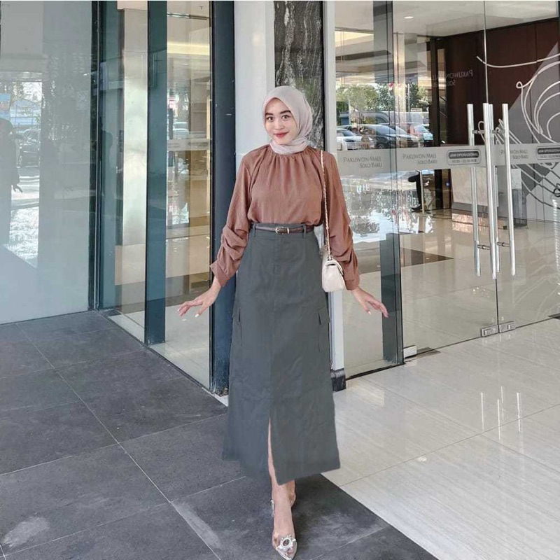 Jual Rok Cargo Skirt Belah Tengah Twill Premium Korean style Rok Wanita ...