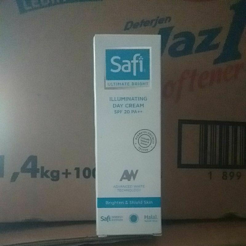 Jual safi ultimate bright illuminating day cream spf 20 PA++ 18.5g ...