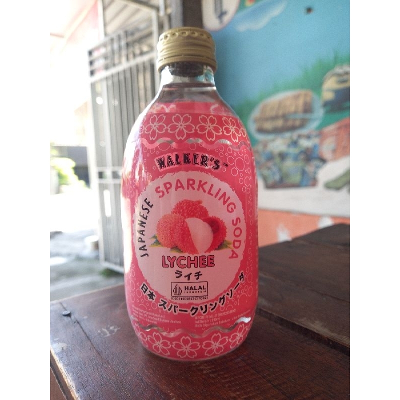 Jual Walkers japanese sparkling soda lychee minuman soda rasa leci ...