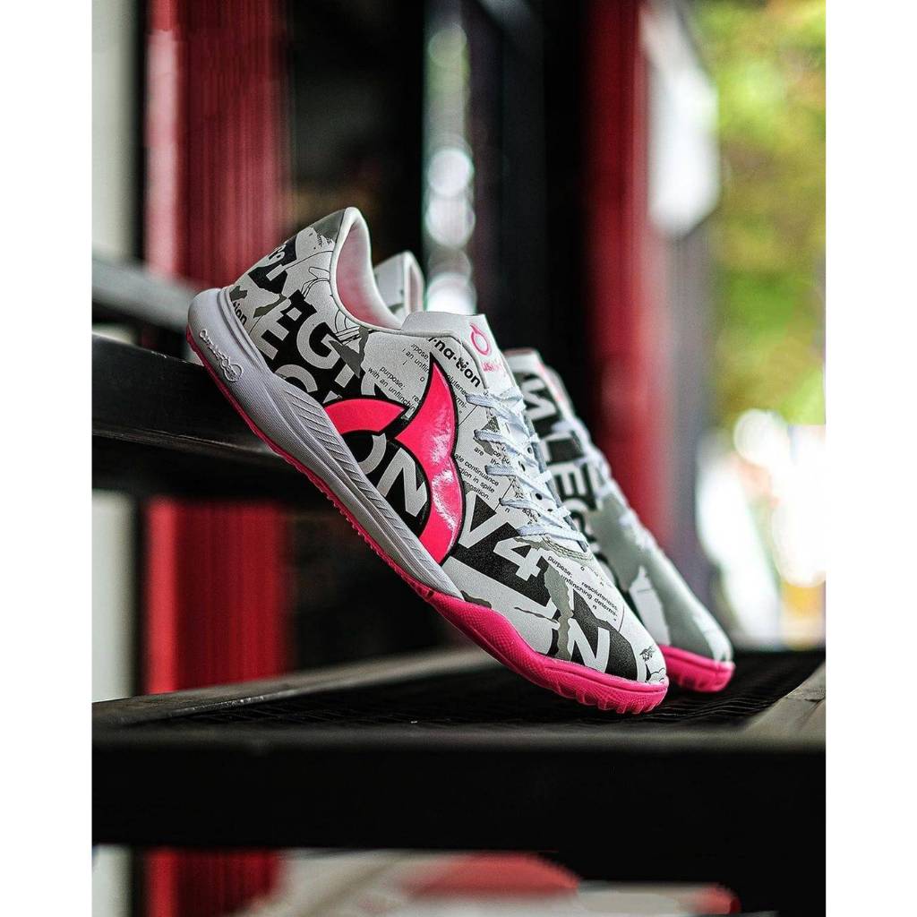 Jual ortuseight catalyst legion v4 white black ultra in sepatu futsal ...