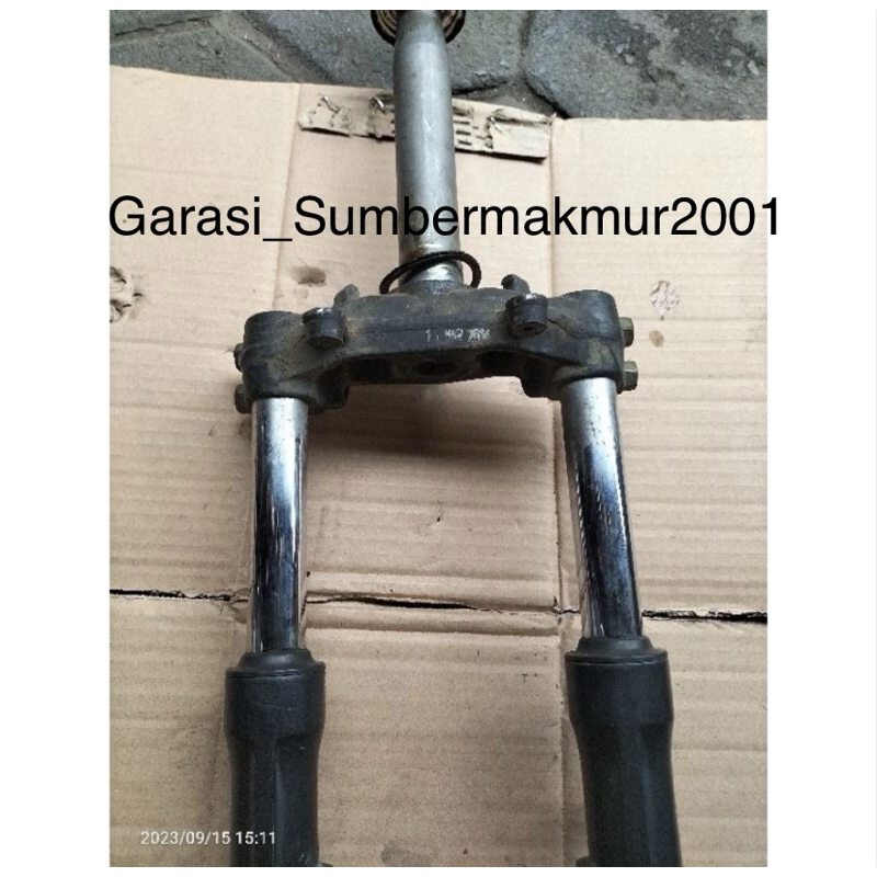 Jual Shockbreaker Skok Depan + T Segitiga Beat Fi, Vario-Scoopy Fi Beat ...