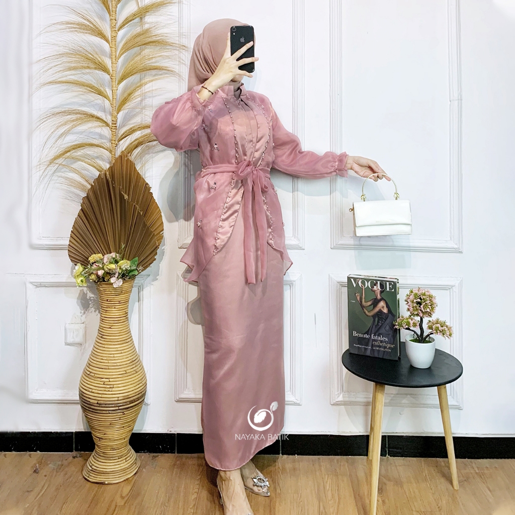 Jual NAYAKA BATIK BUSUI FRIENDLY - Gamis Polos Mix Organza Payet ...