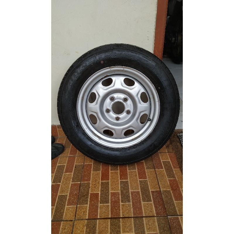 Jual Velg standar kaleng ukuran Ring 15 plus Ban Falken ukuran 195/65 ...
