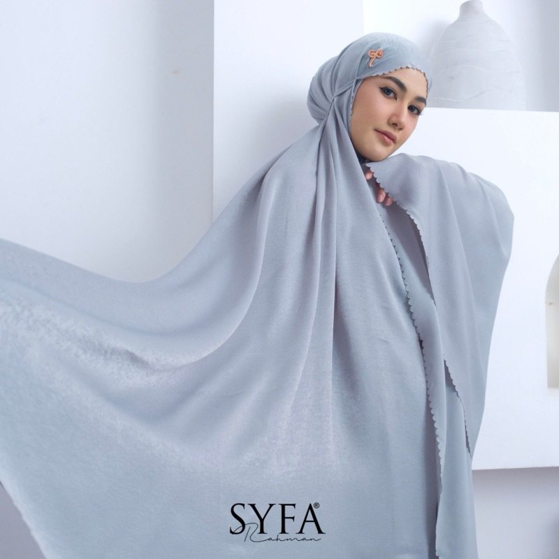Jual Syfa Rahman - Zalina Prayer Set | Mukena Silk Premium | Shopee ...