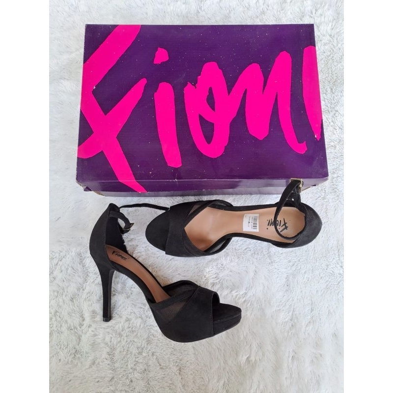 Jual HIGH HEELS MERK FIOMI | Shopee Indonesia