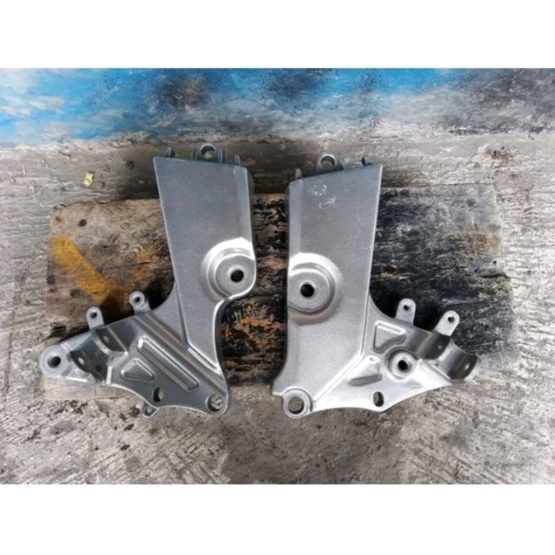 Jual fustep step bagian depan Yamaha Byson original kanan kiri copotan ...