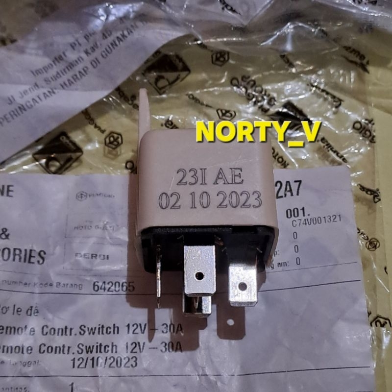 Jual RELAY PUTIH 12V 30 AMP VESPA MATIC 2V 3V LX S LXV ORIGINAL ...