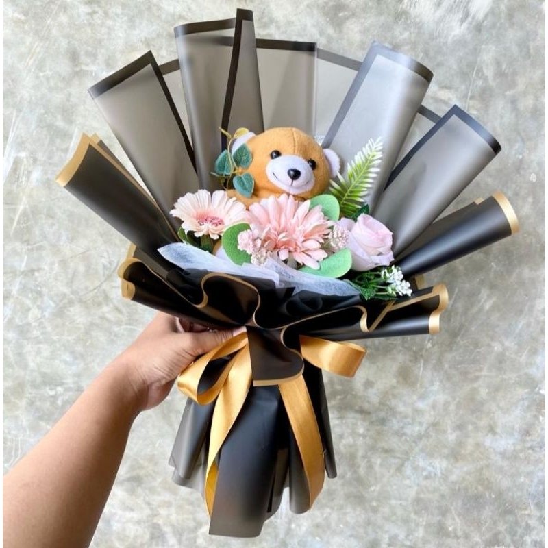 Jual Buket boneka wisuda/ultah warna hitam | Shopee Indonesia