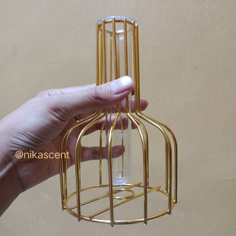 Jual Vas Bunga Aesthetic | Vas Bunga Kaca besi | Vas Ornamen Hiasan ...