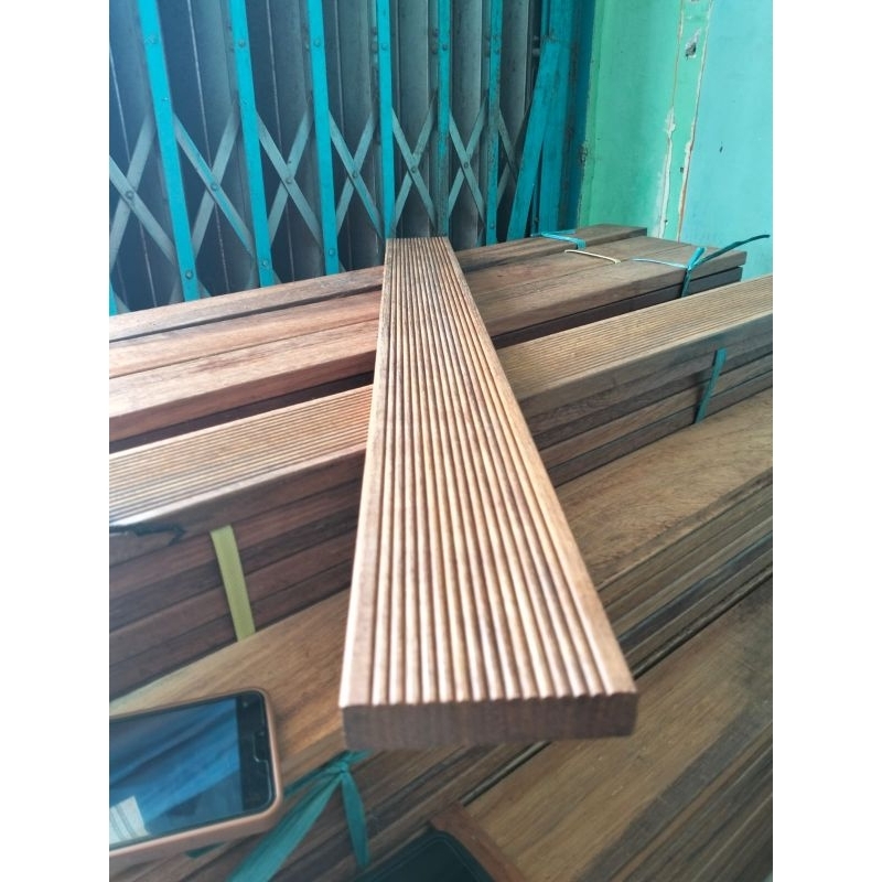 Jual Decking kayu merbau motif garis/papan/lantai kayu/tutup chamber ...
