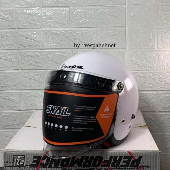 Jual Helm Vespa Xential White Lengkap Dengan Kaca & Visor Snail ...