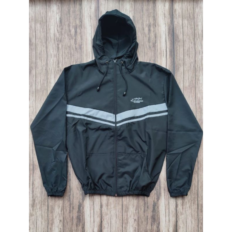 Jual Jaket parasut olahraga | jaket parasut sport model terbaru | Jaket ...