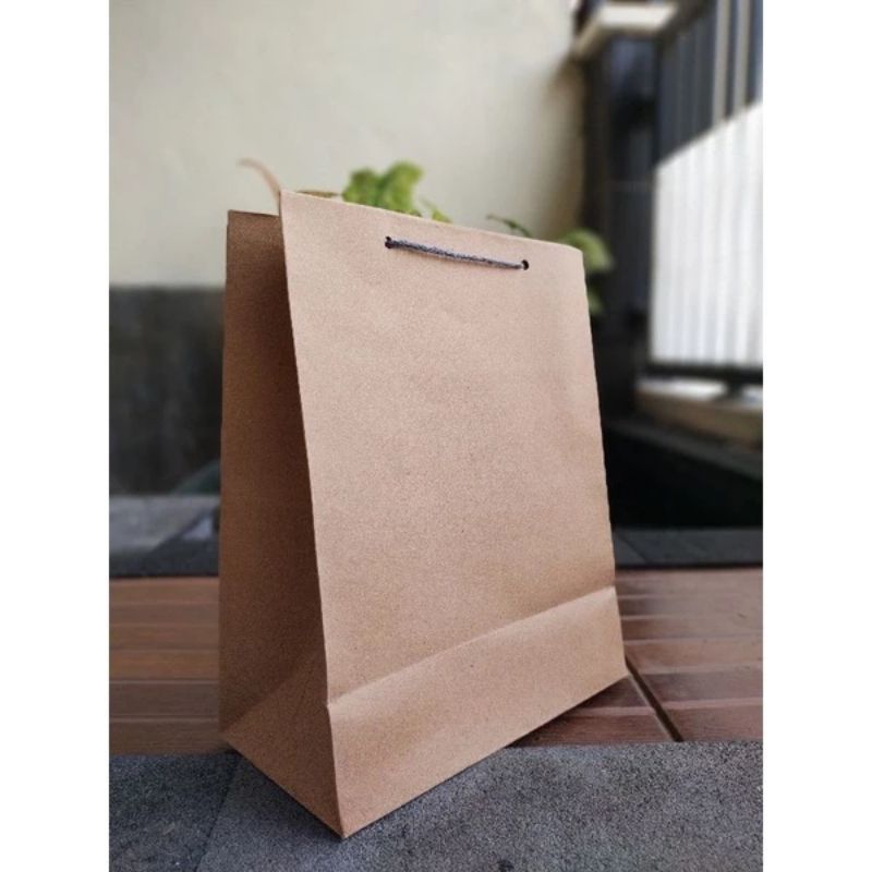 Jual Paperbag Polos Ukuran 20x10x25 cm / Paper Bag / Tas Kertas / Tas ...